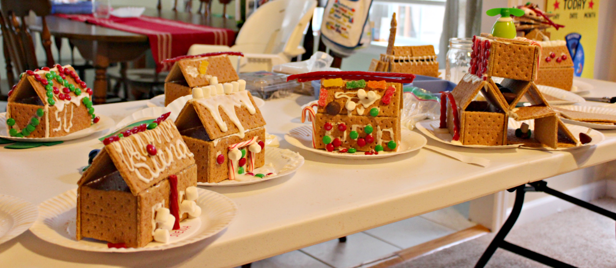 2018 Gingerbread House Party - Live Well Play Together